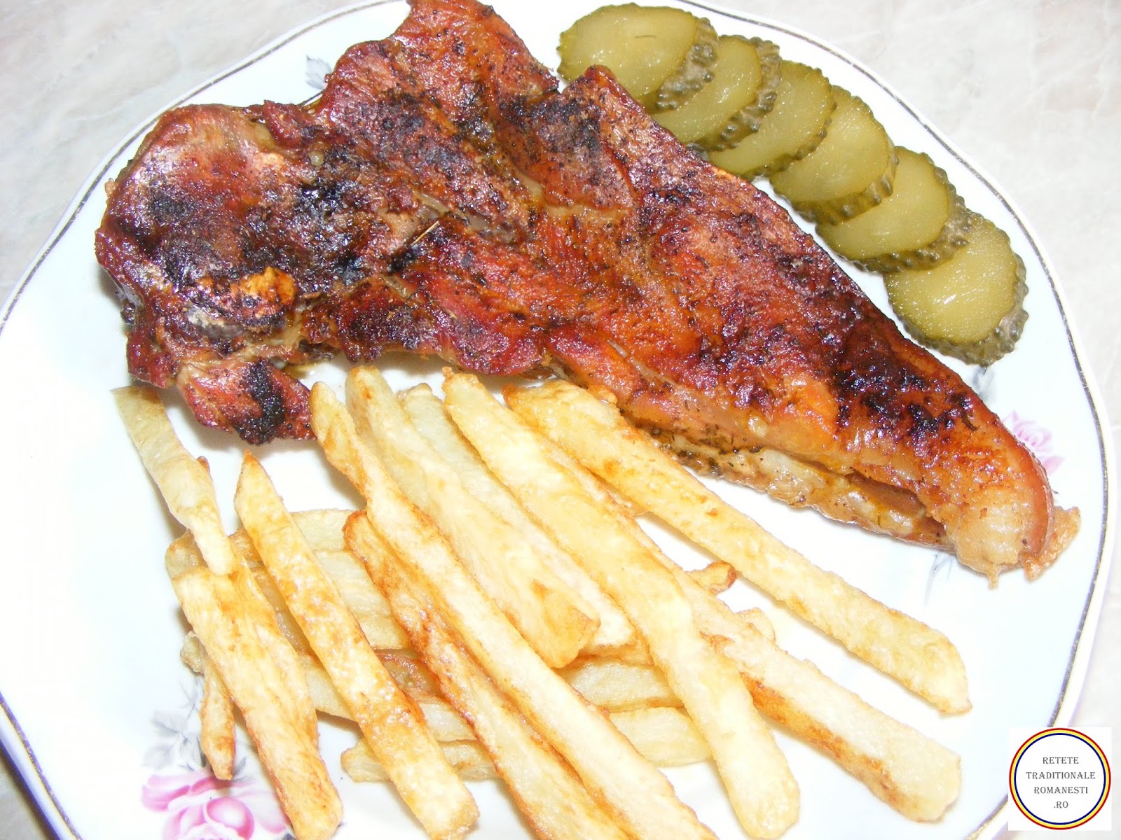 Cozi de porc la cuptor reteta | Retetetraditionaleromanesti.ro