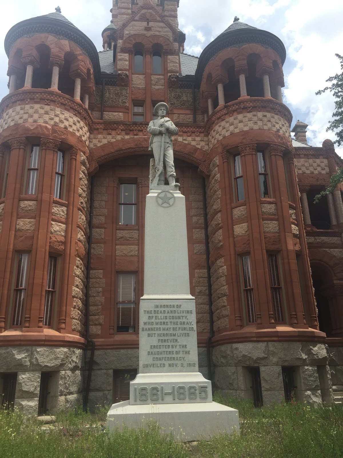 Touring America 2021: Bardwell Texas and Vicinity