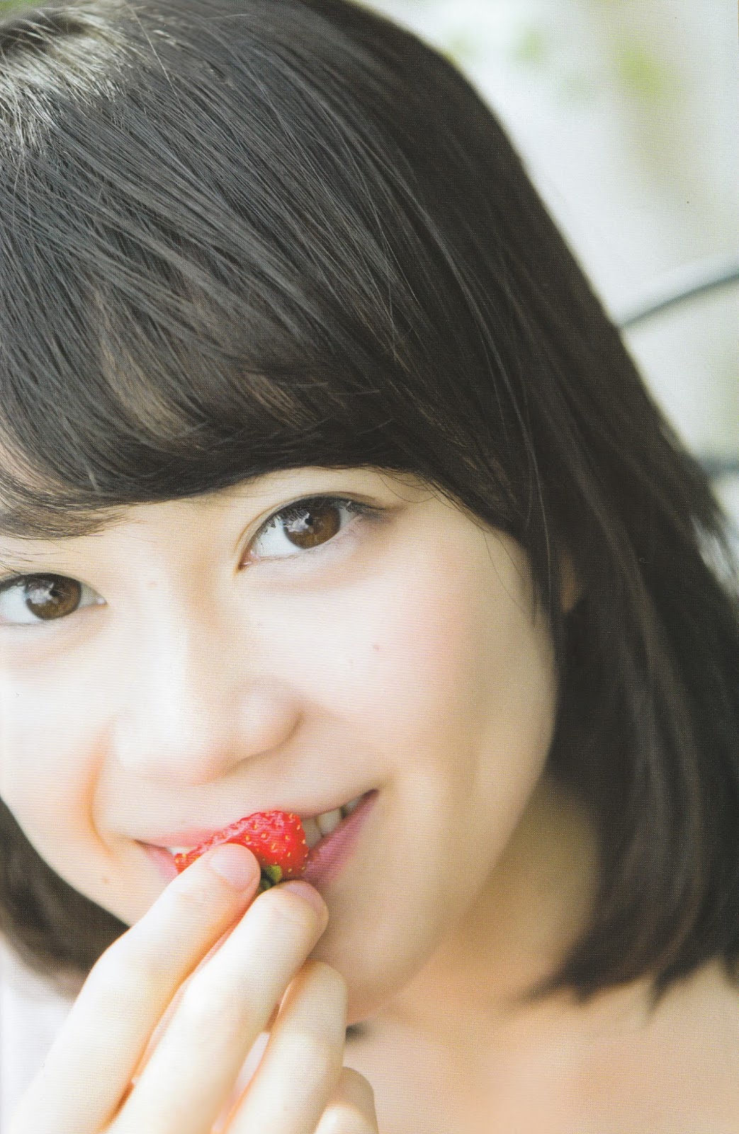 Ikuta Erika 1st Photobook 「Tenchou」 | VOZ48 Mirror