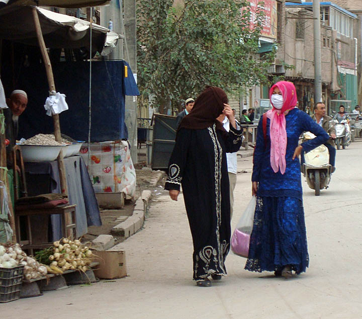 Notes from Beyond: Sparkling Uyghur Women!