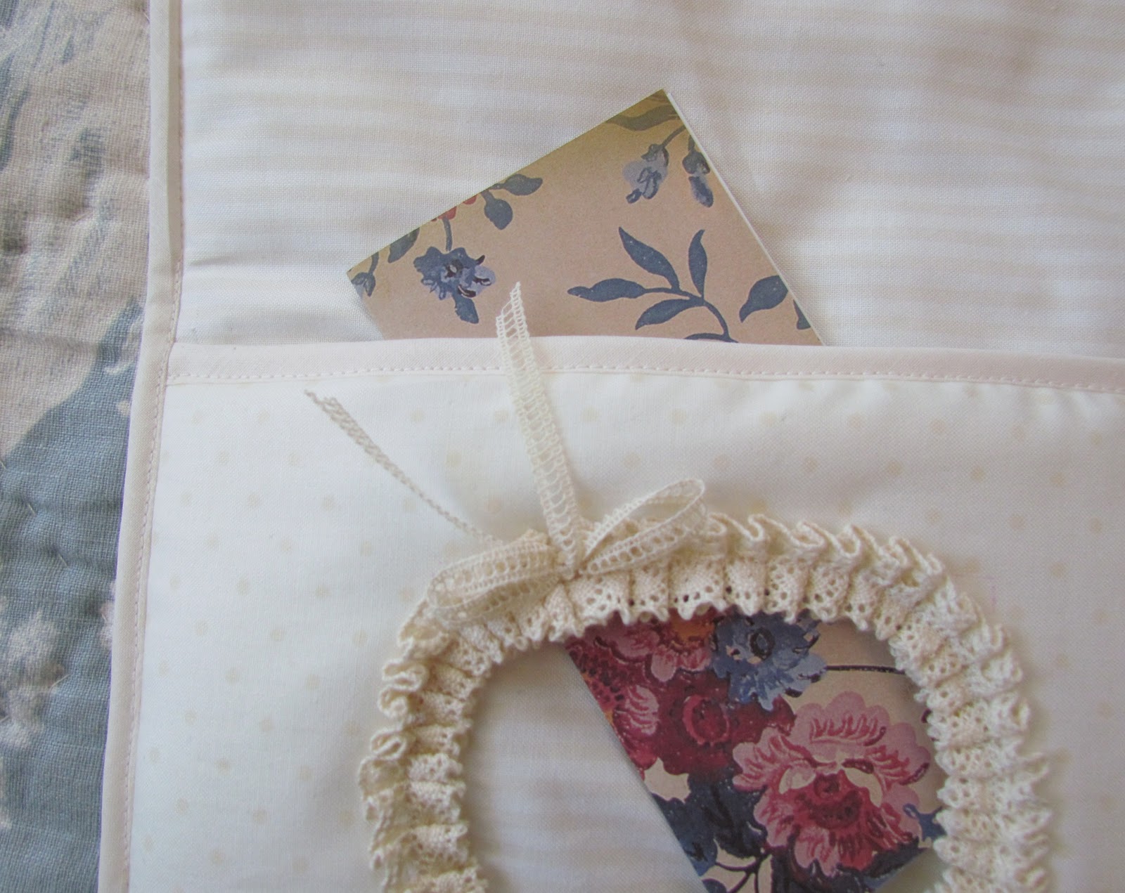 Angela Lace: Baby Wipes Holders Tutorial