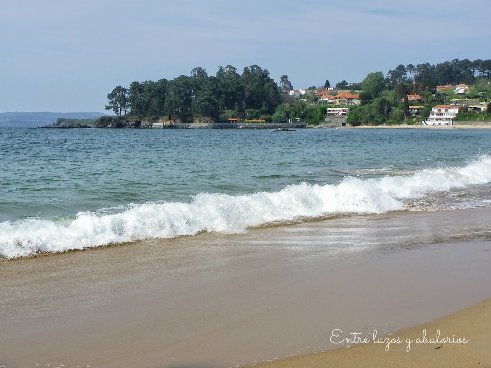 Entre lazos y abalorios : Blogger Traveller Abril: AGUA - Playa de ...