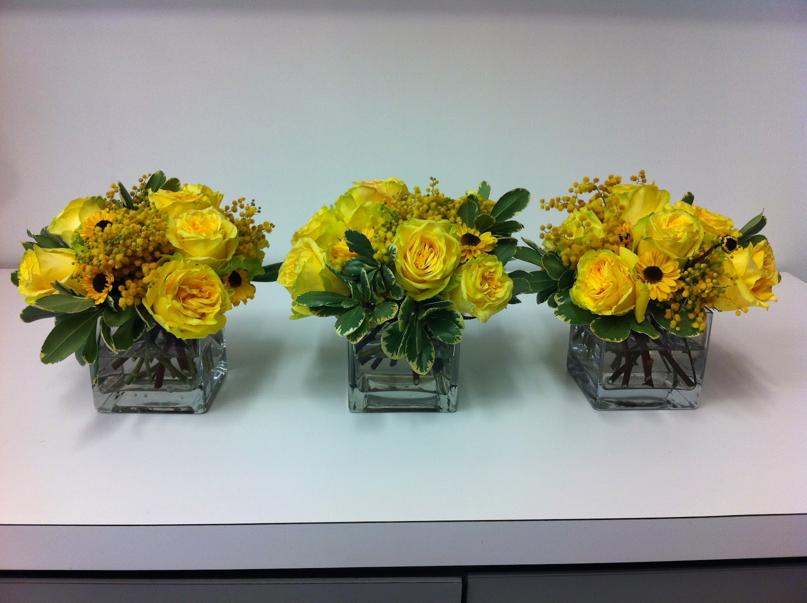 Chic Floral Designs: Today's arrangements