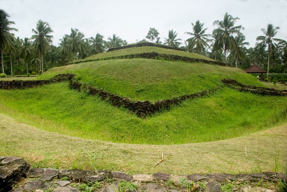 Taman Purbakala Pugung Raharjo, Indonesia Di Zaman Purba | 'R' Shutter ...