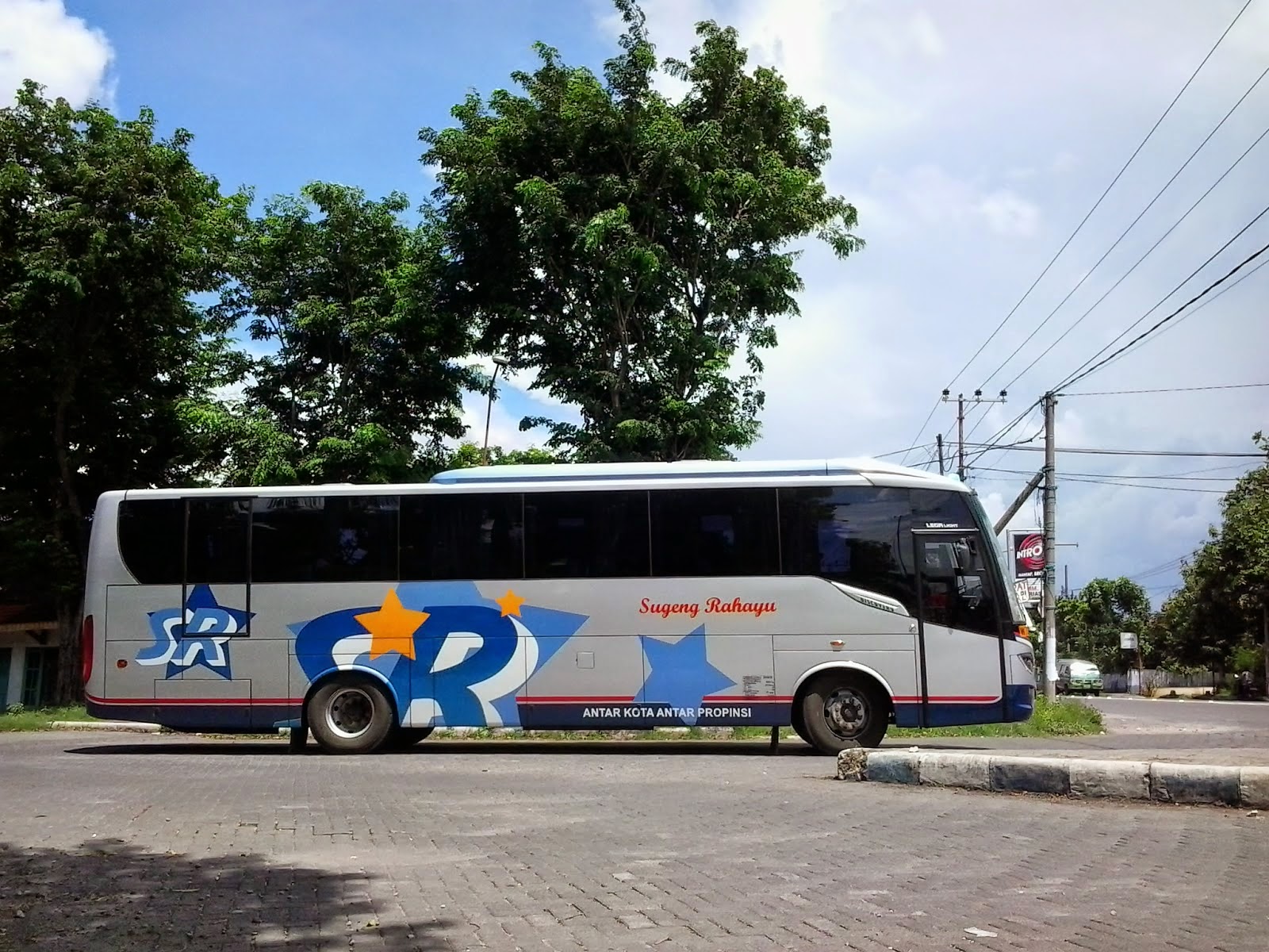 All About Bus Wallpaper in Indonesia: July 2014