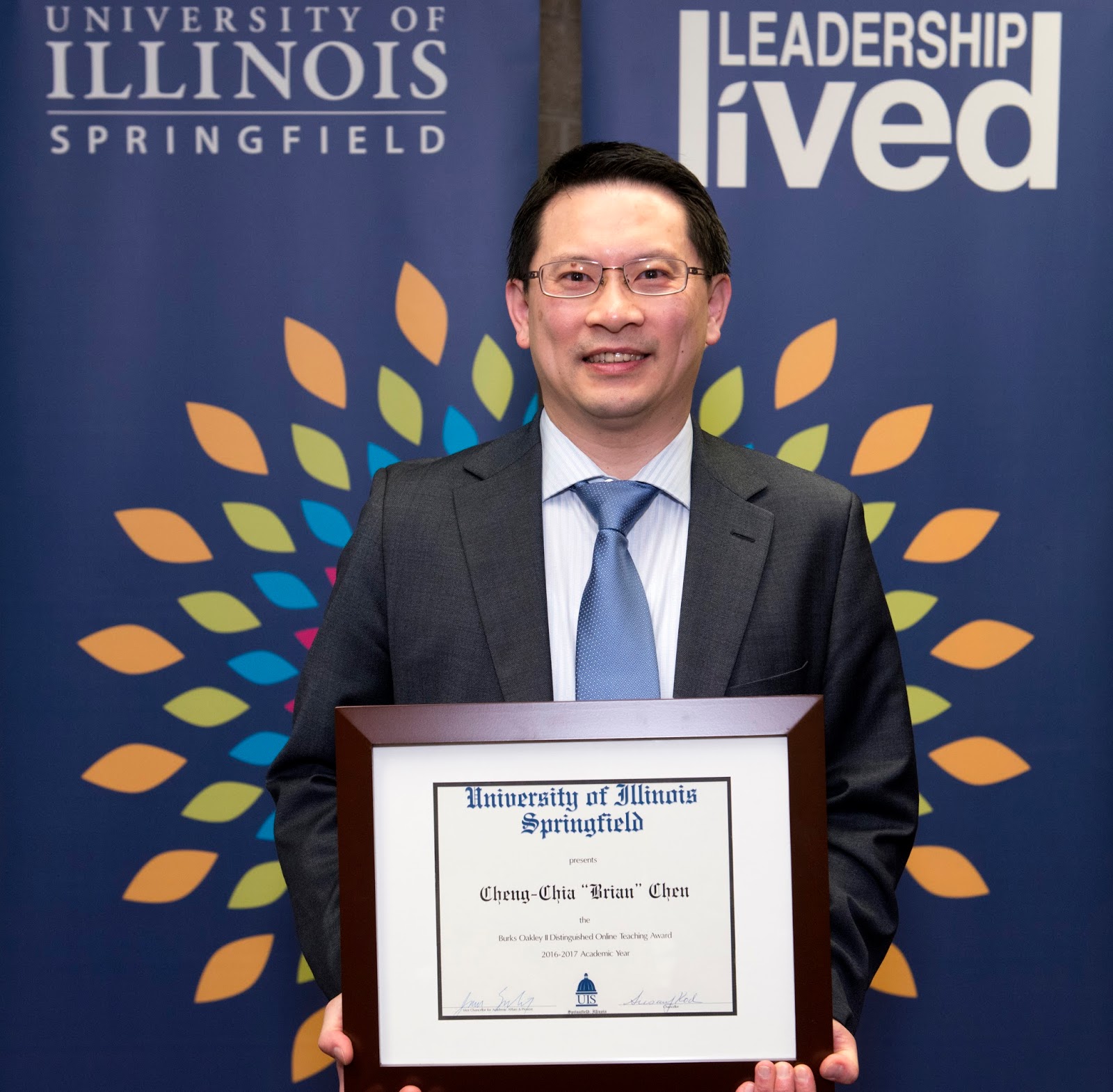 UIS People: UIS faculty members receive awards for teaching and service ...