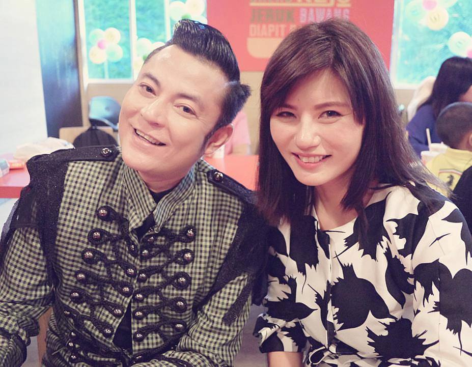 The Beauty Junkie - ranechin.com: Stay Youthful with ANELL By Aznil ...