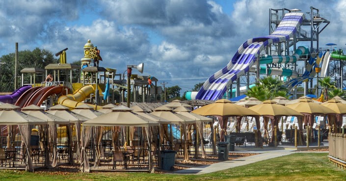 Tyler and Daphne's Blog: Splashway