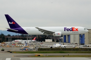 KPAE Paine Field: 2017