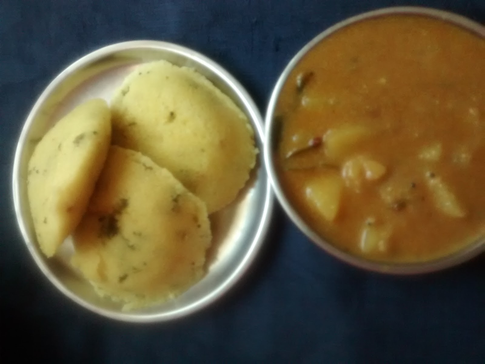 NALAPAK: Rawa idly[semolina]