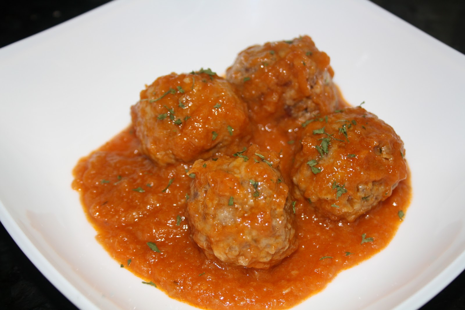 ENDITXOKO: ALBONDIGAS EN SALSA