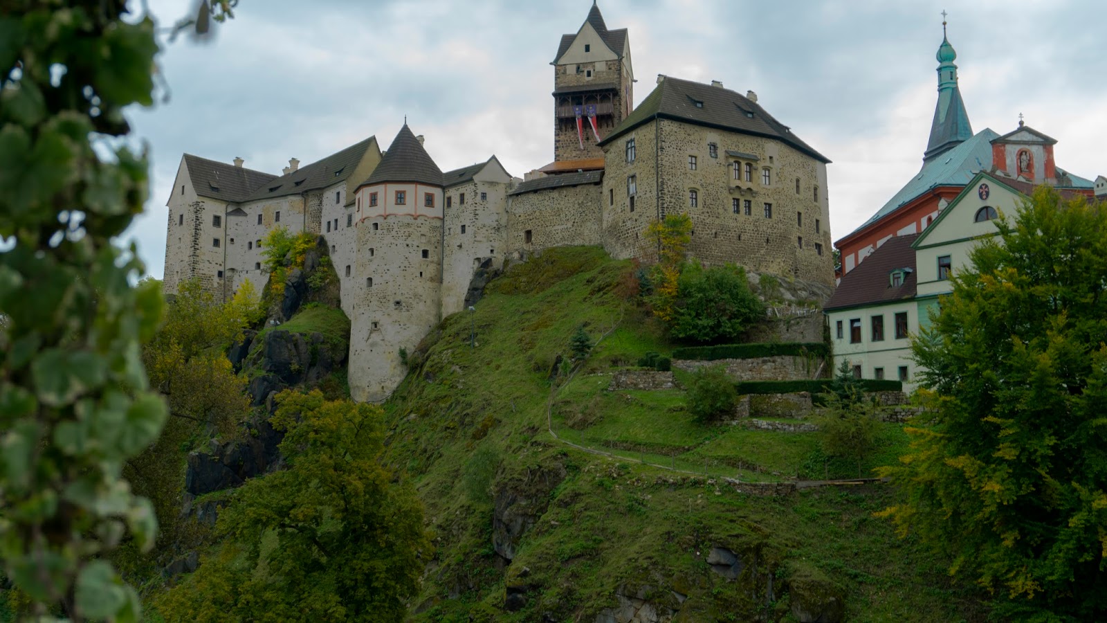 Medieval Times Torture Chamber - Loket Castle