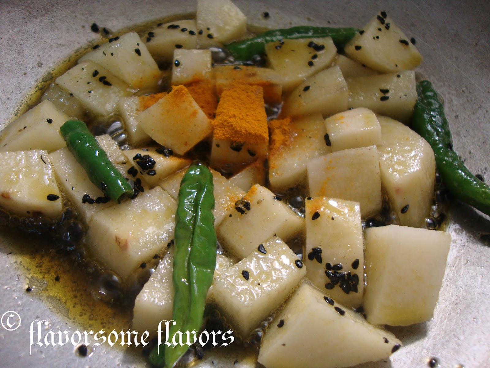 Flavorsome Flavors: Kumro-r Chokka – Indian Pumpkin Curry with Potatoes ...