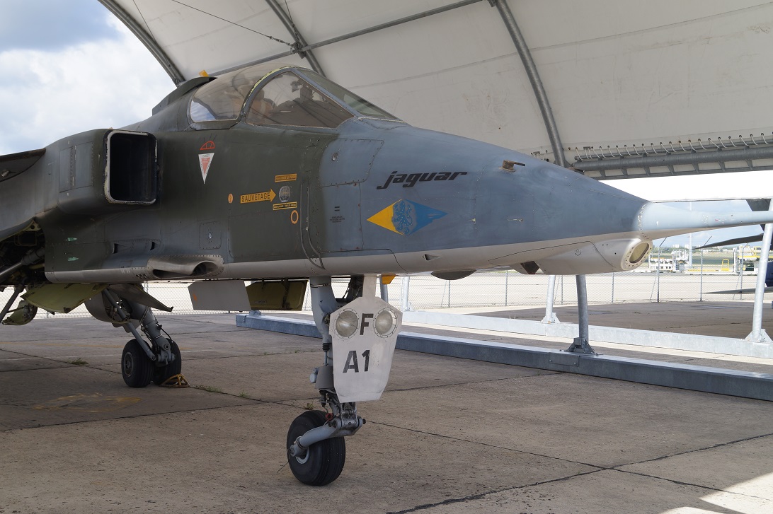 Plastic Models on the Internet: Aircraft walkaround vol.94: Sepecat ...