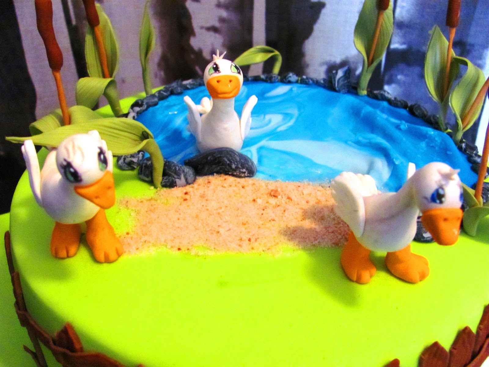 COMANDA TORT BUCURESTI: Tort cu ratuste....