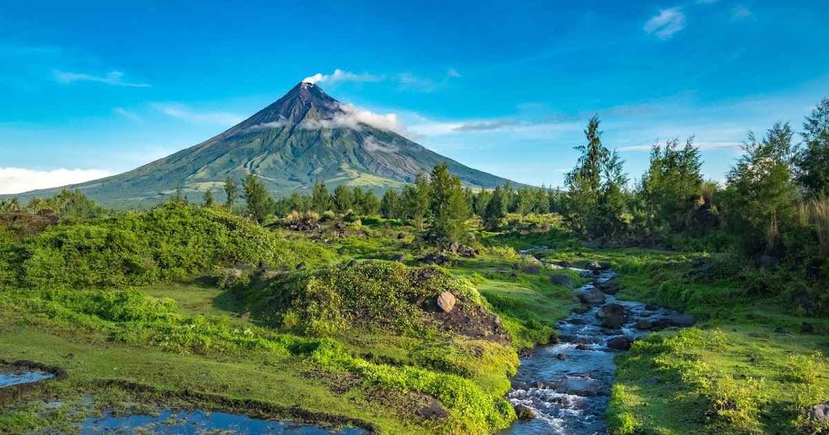 10 Gorgeous Tourist Spots to Visit in Bicol, Philippines - WandeReview