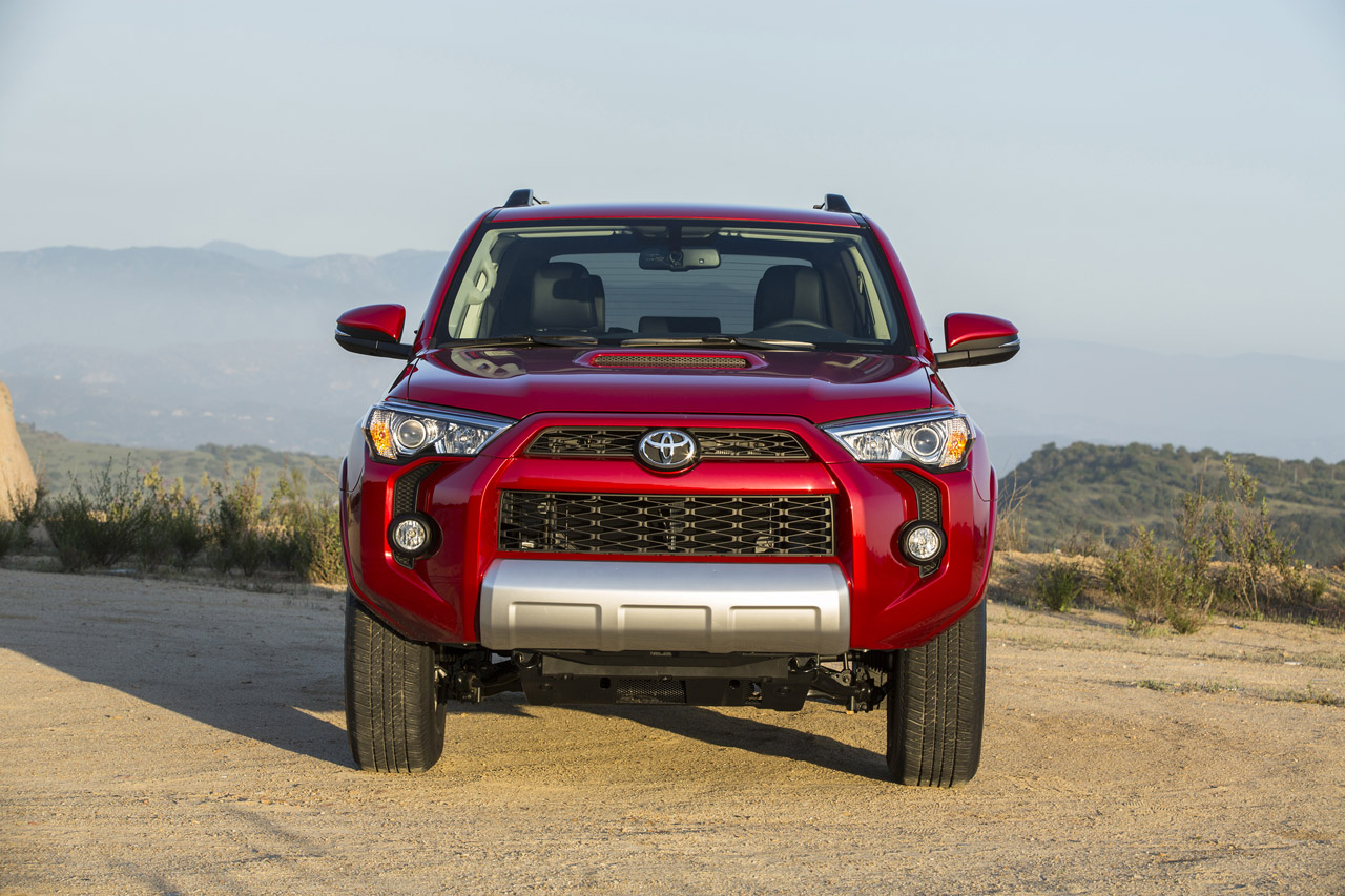 Novo Toyota 4Runner de sexta geração é apresentado na Califórnia