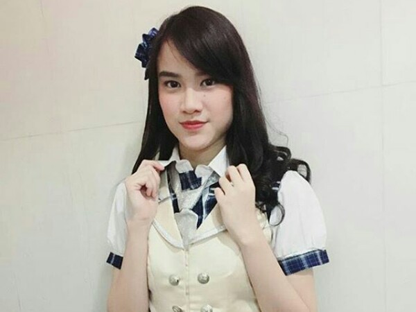 Biodata Lengkap Dwi Putri Bonita JKT48 (Uty) Terbaru - Trendesia