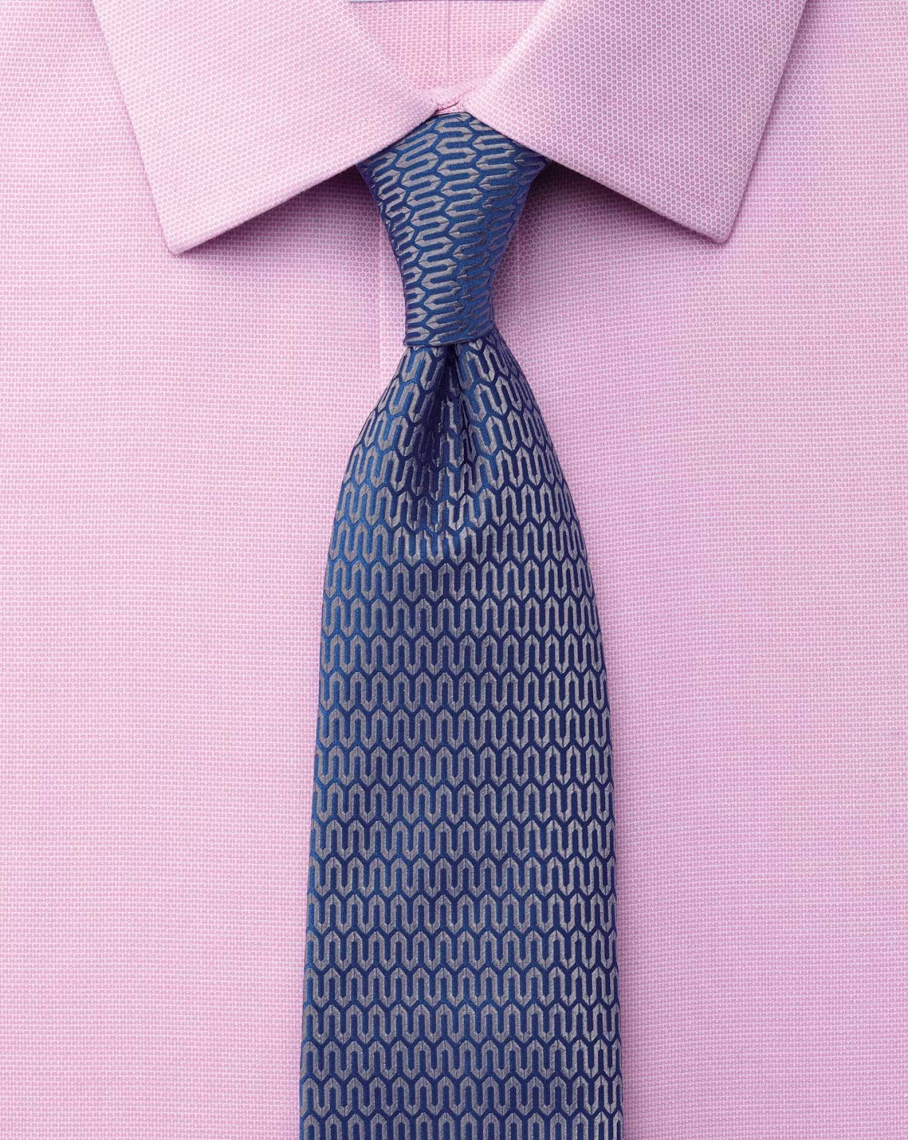 Clase, elegancia y distinción: LAS CAMISAS DE COLOR ROSA