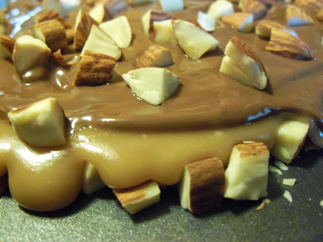 How Sweet Is That?: Toasted Almond Toffee