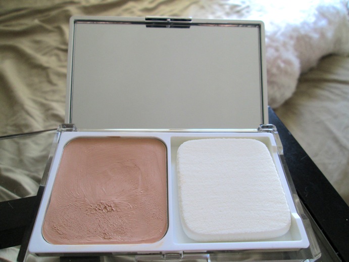 Joy's Commentary: Clinique Even Better Compact Makeup SPF15