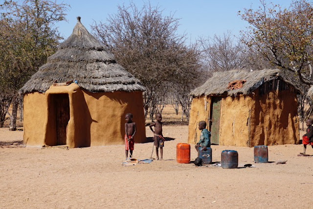 Himbas e Damaras: visitando aldeias nativas na Namíbia - Felipe, o ...