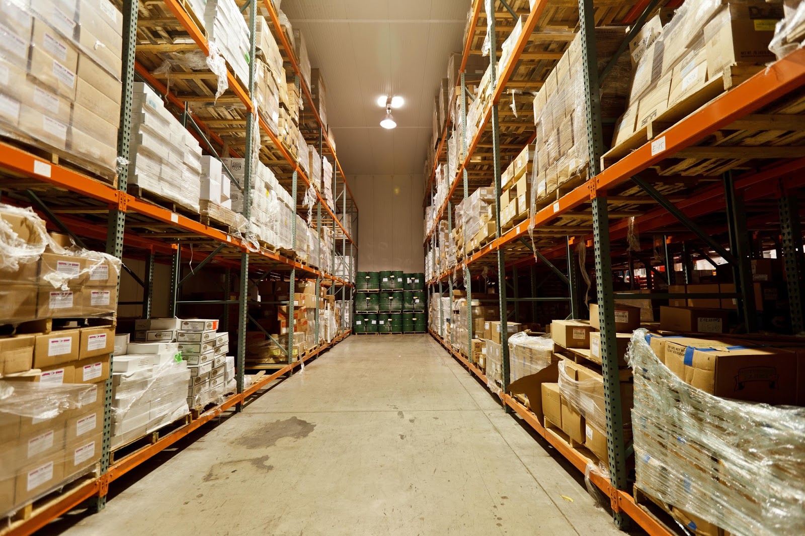 Hawk Distribution Services: Freezer Space in Kansas City, Missouri