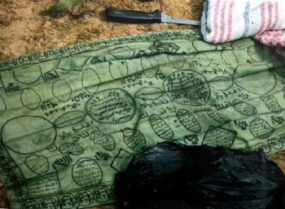 ~mummyrokiah: KEBAL DENGAN TANGKAL DAN AZIMAT.