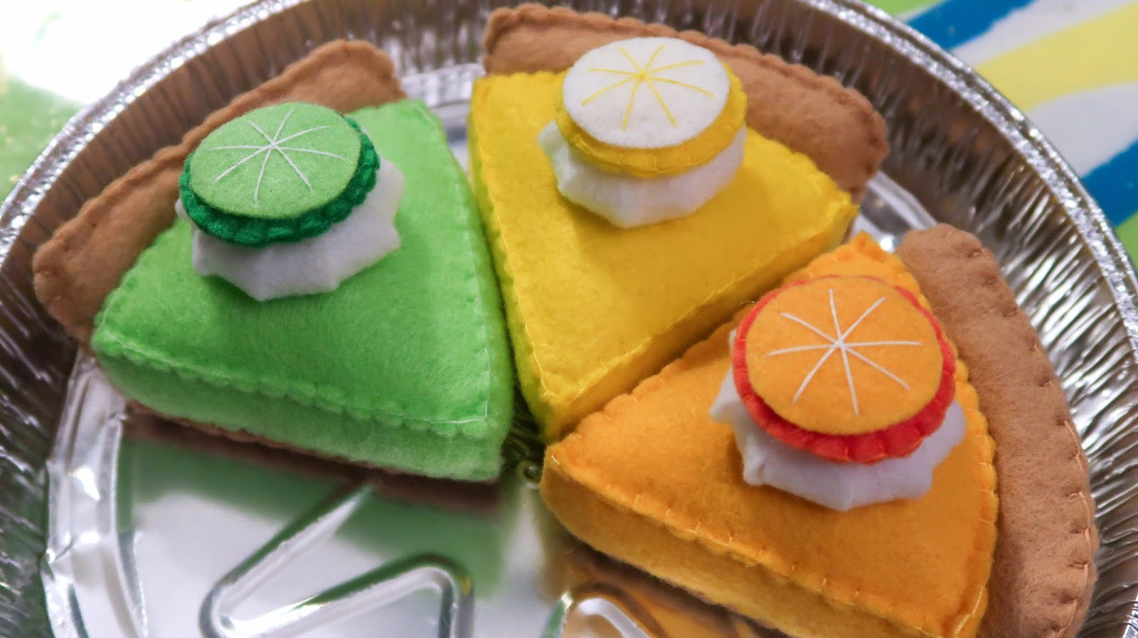 Michelle Ashleigh Crafts: Pie Plush