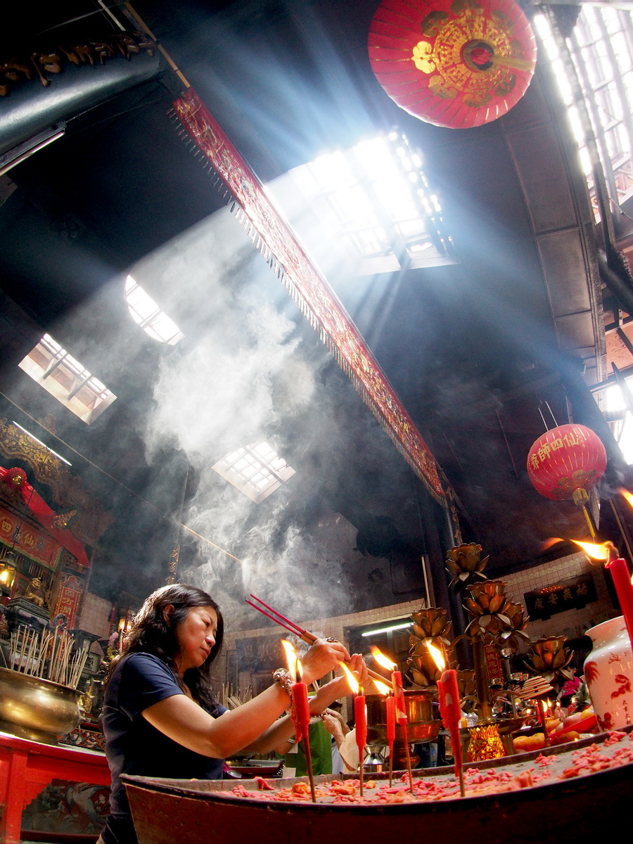 ROBIN WONG : Olympus 9mm Fisheye Body Cap Lens Review