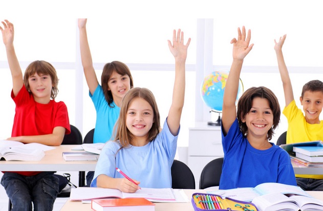 7 Cara Mendapatkan Banyak Teman di Kelas - BERBAGI ILMU