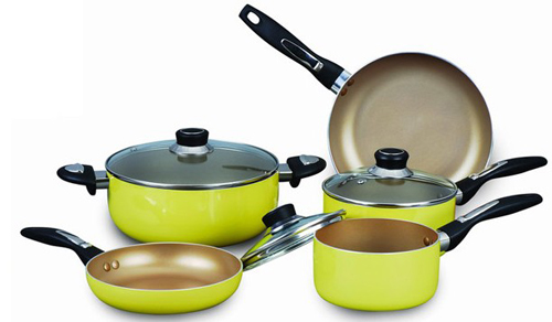 WOMEN'S WORLD: KITCHENWARE