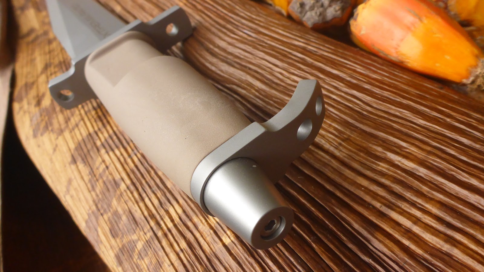 Hardcore Knives and tools for Wilderness Camping: EXTREMA RATIO AMF ...