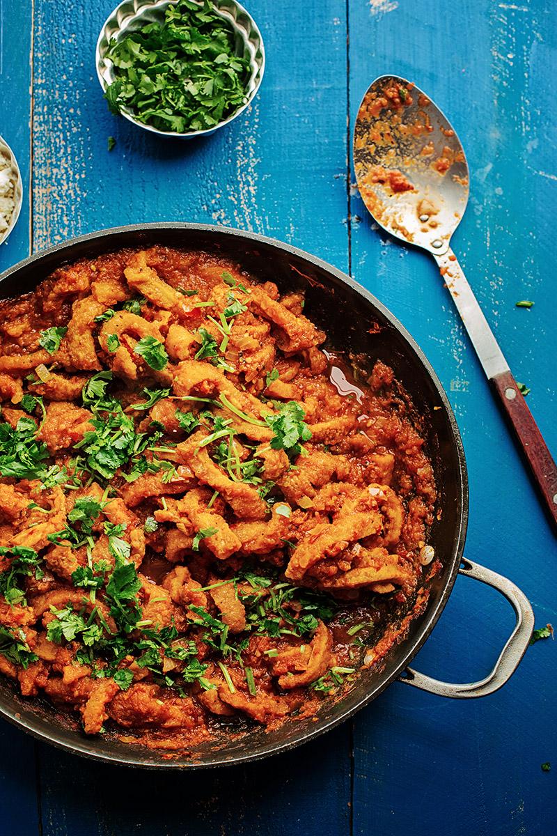 Chicharrones en Salsa Roja (pork rinds in red chili sauce)