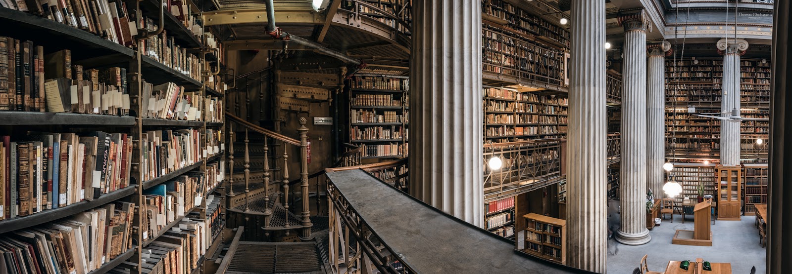 Traveling with Thomas: National Library of Greece in Athens city.
