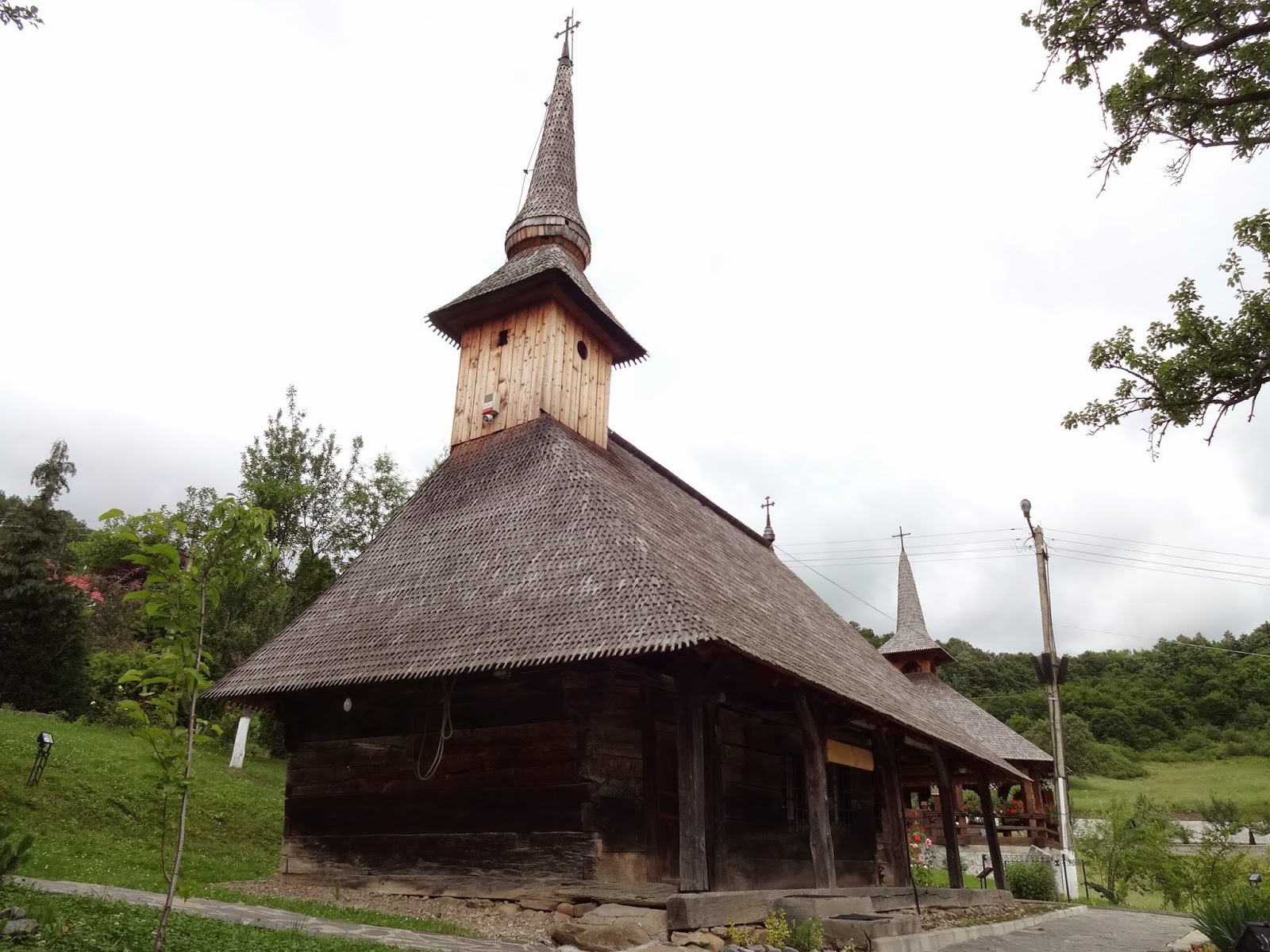 Manastiri din Romania: MANASTIREA STRAMBA, JUD SALAJ, CU ICOANA ...