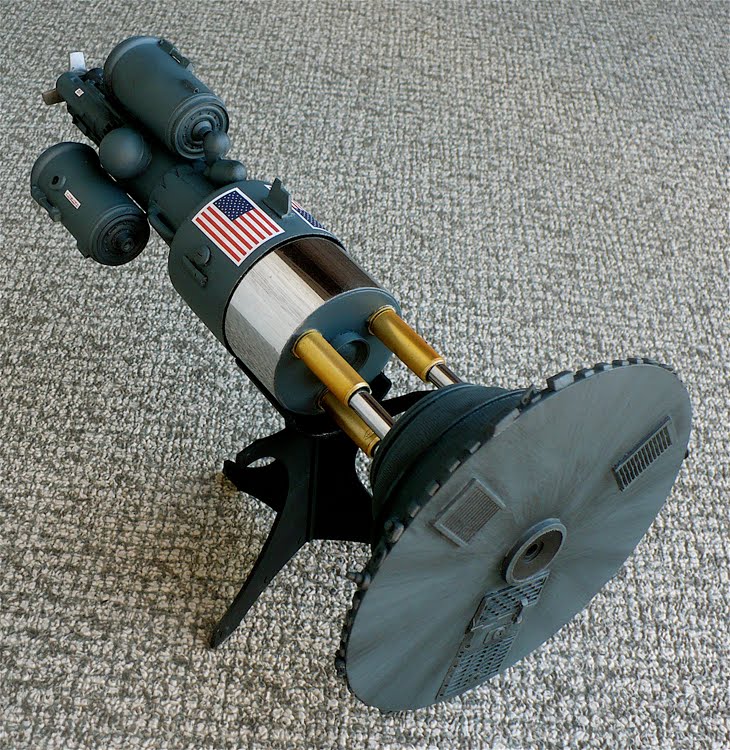 The Great Canadian Model Builders Web Page!: Orion Nuclear Starship