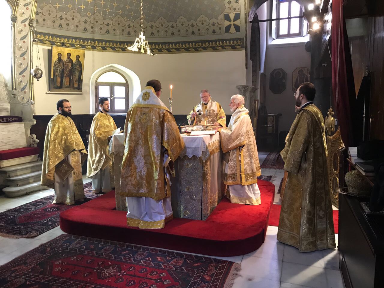 ΦΩΣ ΦΑΝΑΡΙΟΥ: Η ΠΑΝΗΓΥΡΙΣ ΤΟΥ ΠΑΤΡΙΑΡΧΙΚΟΥ ΝΑΟΥ ΤΟΥ ΑΓΙΟΥ ΓΕΩΡΓΙΟΥ ΣΤΟ ...