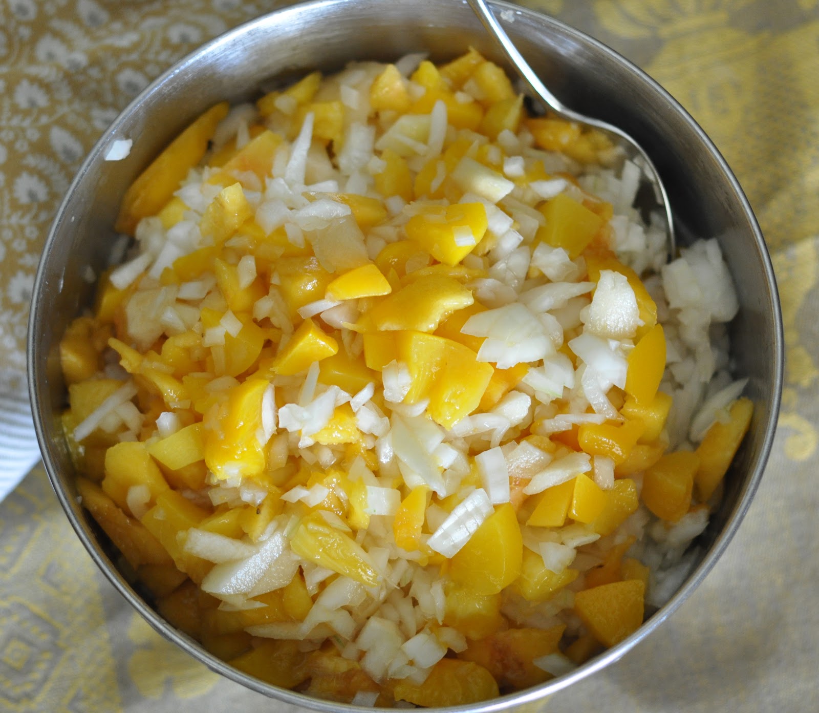 Traveling Food Lady: Vidalia Onion and Peach Relish