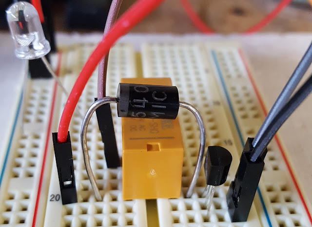 Super technology knowledge quest!: Raspberry Pi GPIO Part 2: Relays