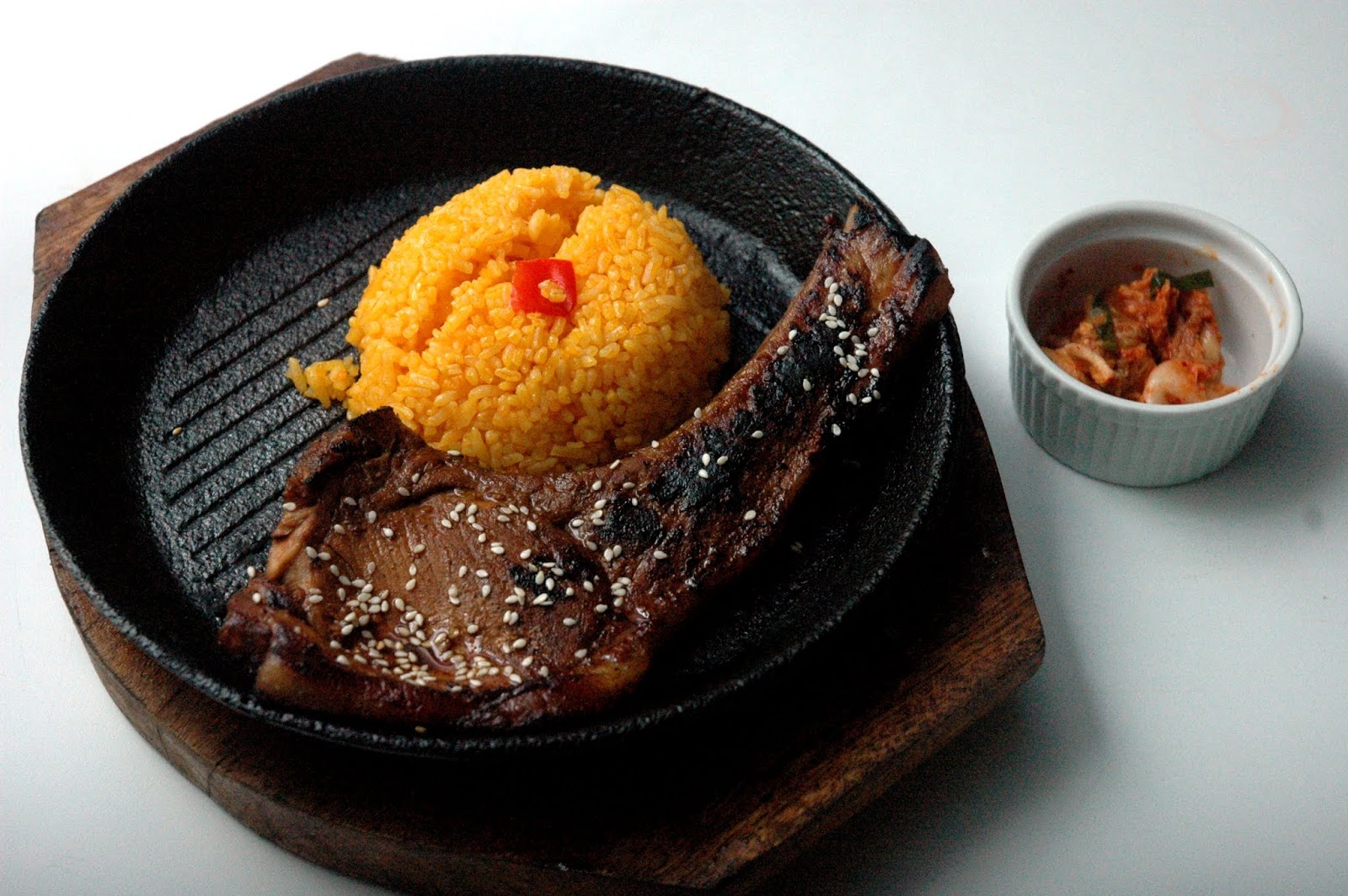 DUDE FOR FOOD: Flavors of Naga: Welcome To Bigg's Diner Country...