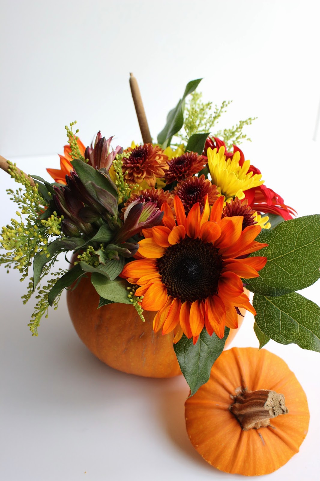 DIY Pumpkin Floral Arrangement