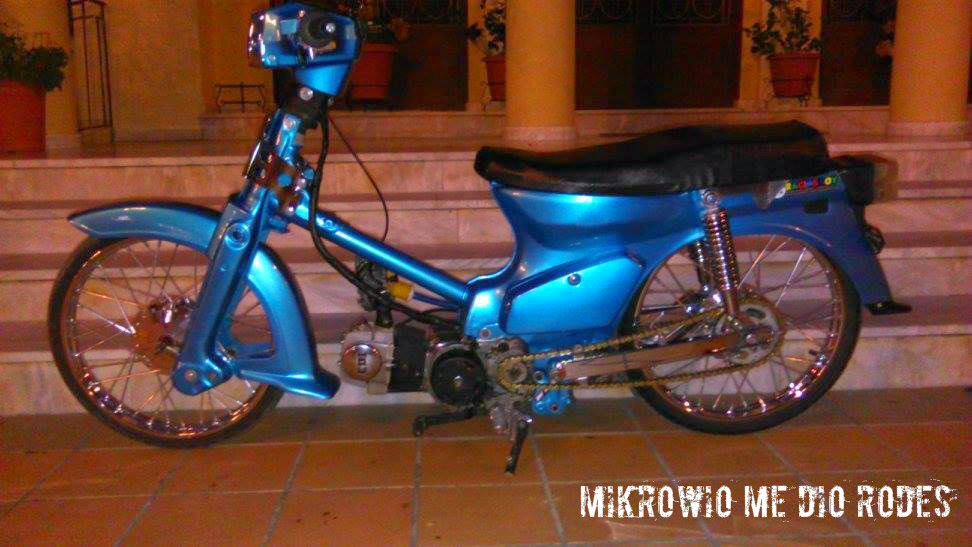 Mikrowio me dio rodes: Honda Glx Το Πιο Τέζα Στο Μεσολόγγι