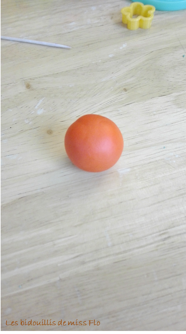 Les bidouillis de Miss Flo: Tuto halloween : Citrouille en pâte à modeler