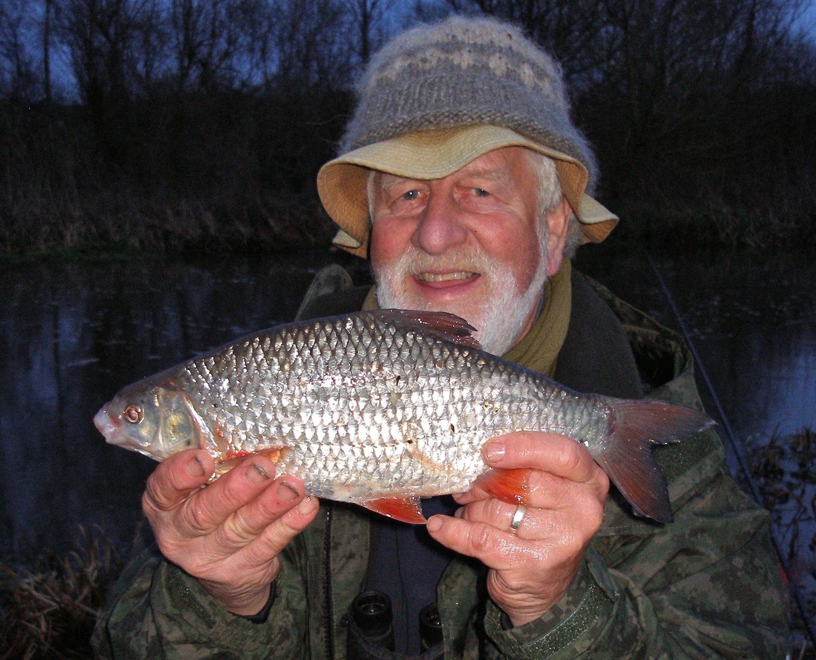 HUGH MILES - WILDLIFE ADVENTURES: March 2013