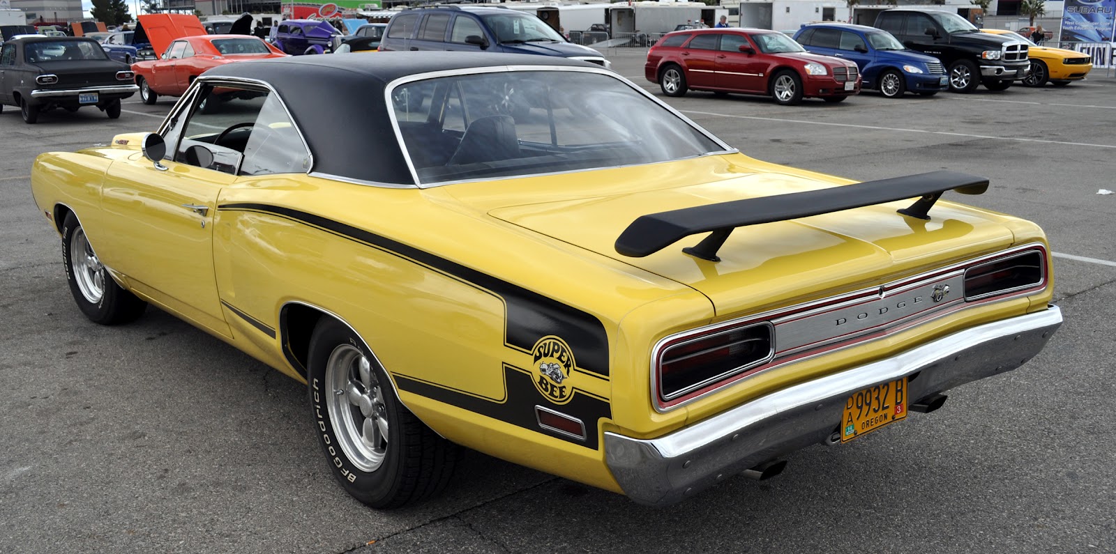 Just A Car Guy: 1970 Coronets compared, at the Mopars at the Strip 2012