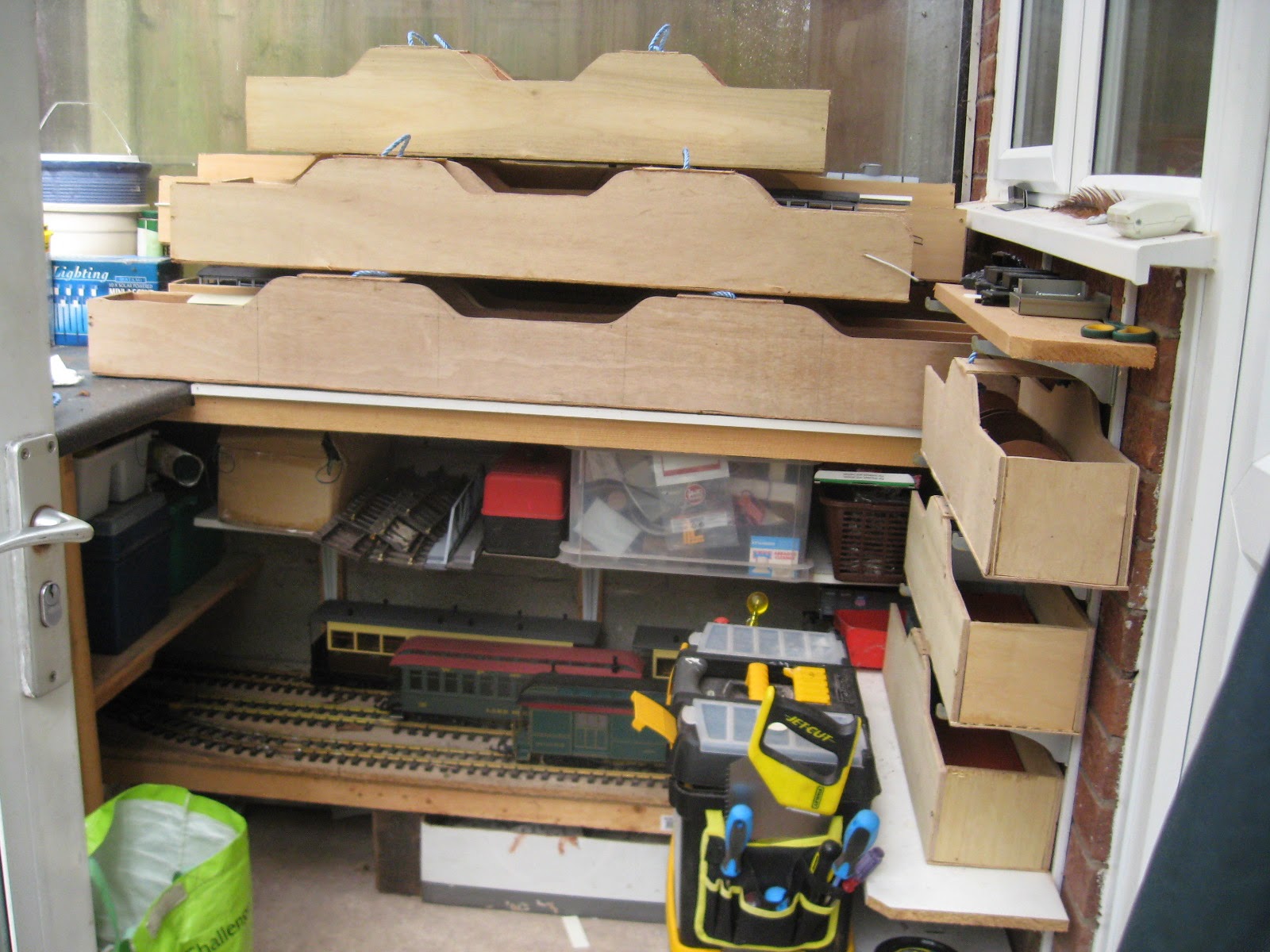 Peckforton Light Railway: How I built some storage roads in the garage