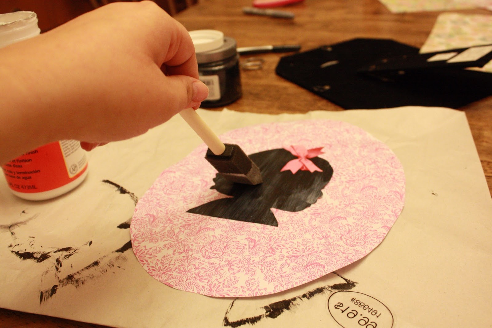 Create at Home Mom: DIY Silhouette Portrait