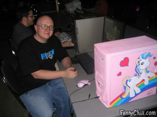 The Tech Blurb: Girly computer cases