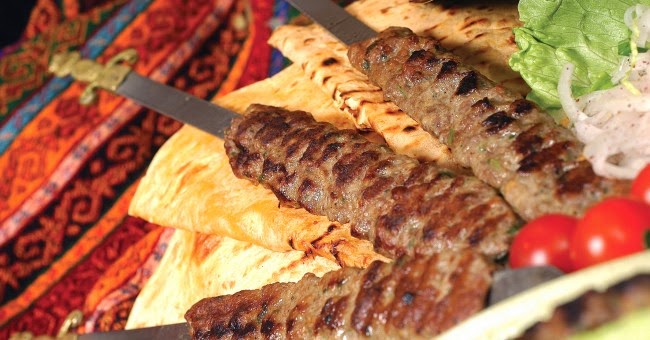 MUNDO COSMOPOLITA: GASTRONOMIA IRANI